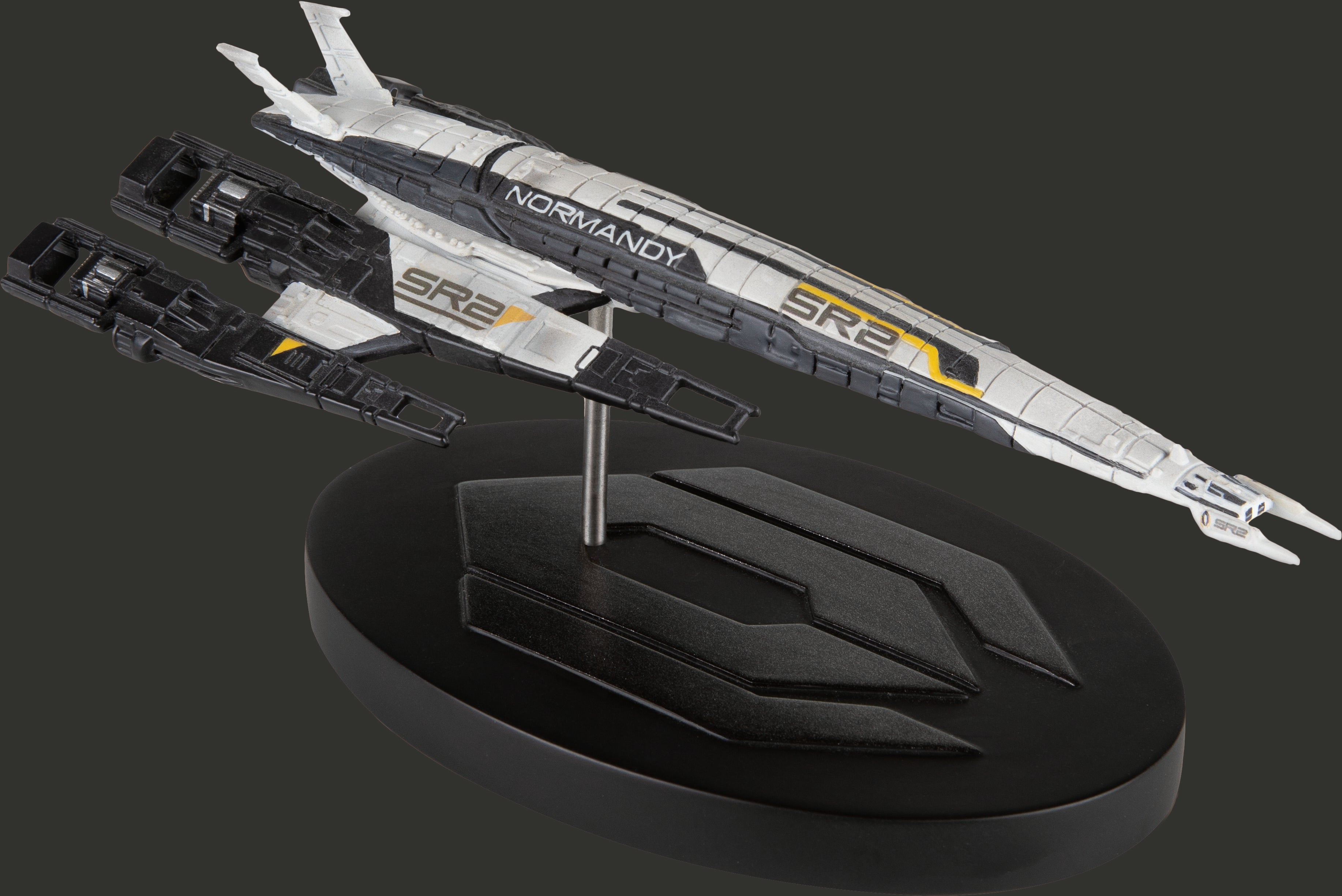 Mass Effect: Cerberus Normandy SR-2 – Pavilion Distribution